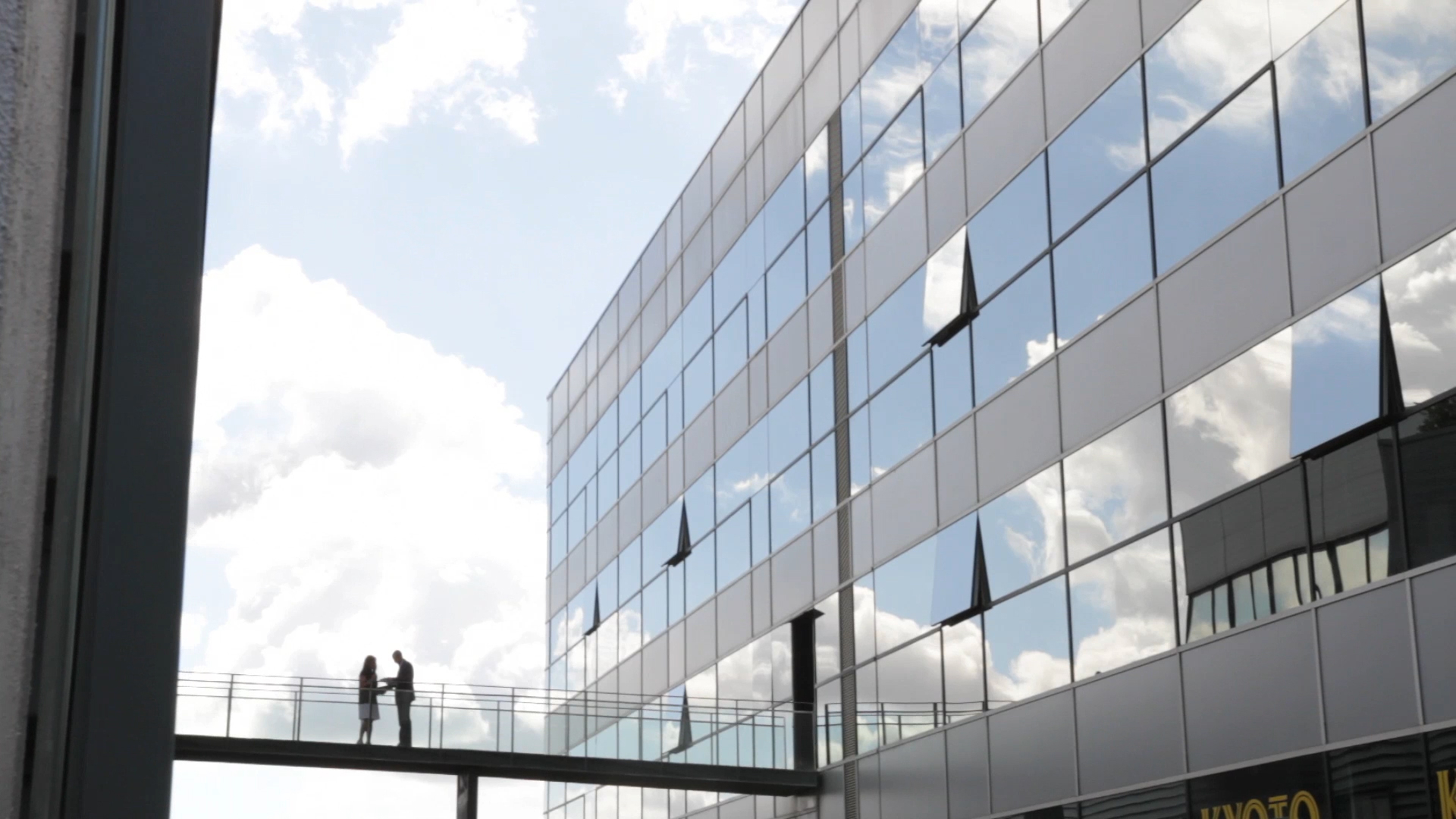 Estrategia de grupo - Dextra International Colombia